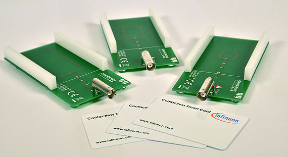 B-RFID test fixtures